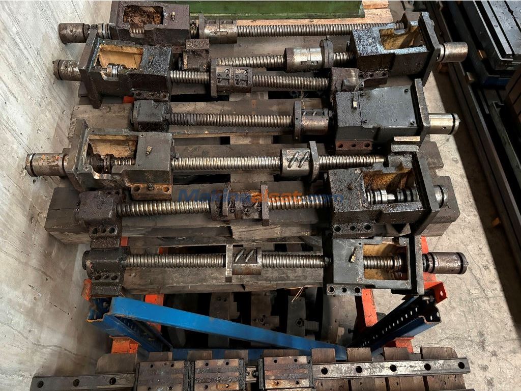 CNC VİDALI MİLLER Used Other Metal Forming Machines machine for sale
