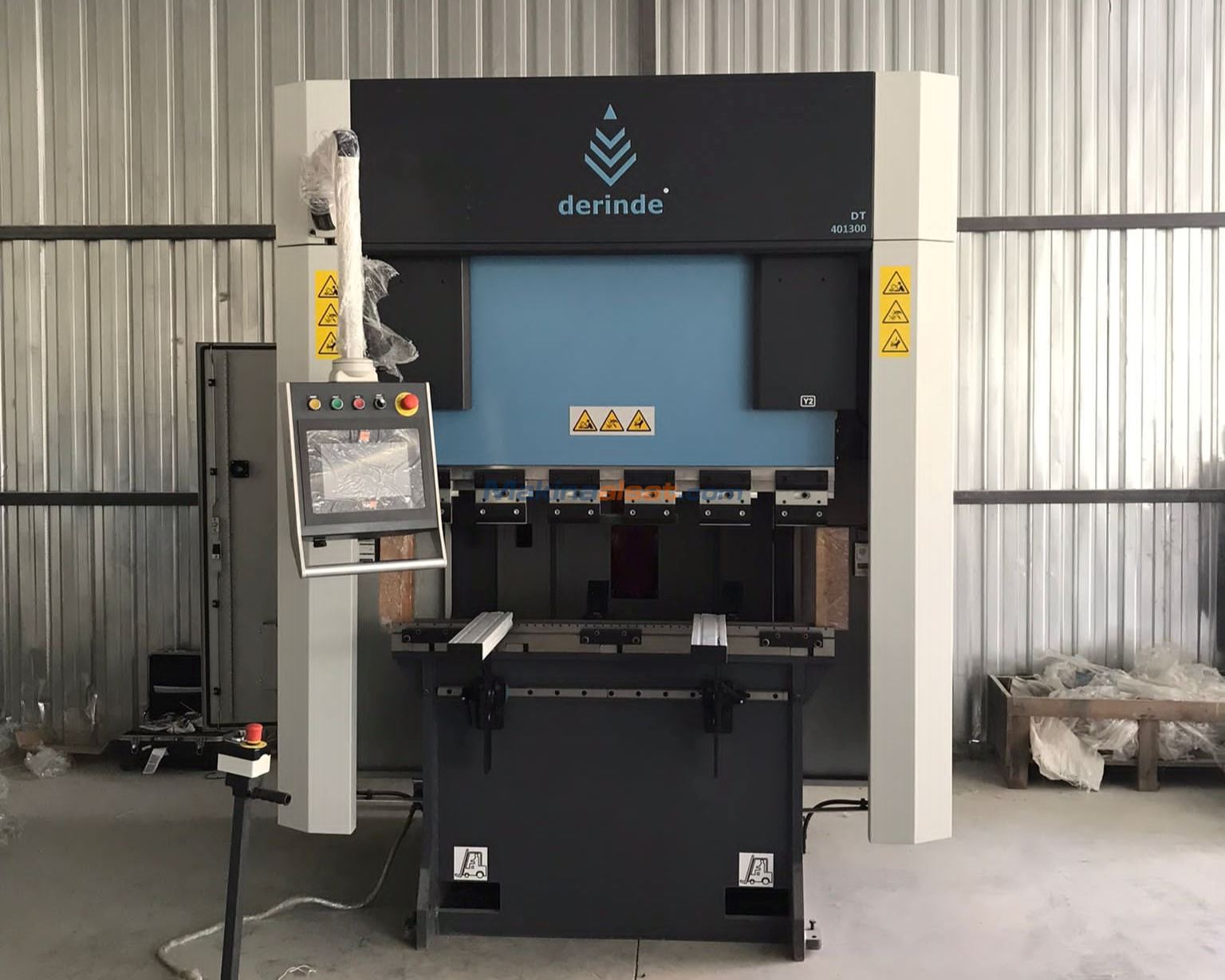 1.3 METRE 40 TON DERİNDE CNC ABKANT PRES / YERLİ ÜRETİM Used Press ...