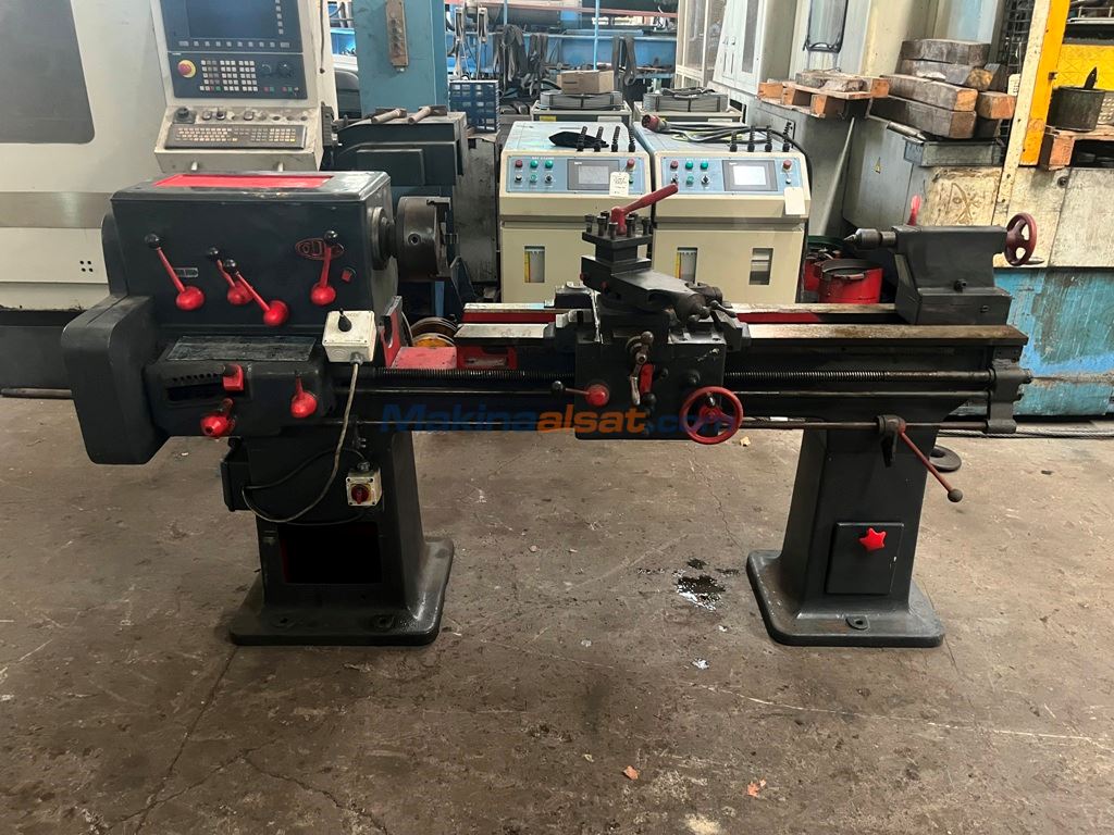 Satılık ikinci el 1 Metre Torna Universal Torna makinesi