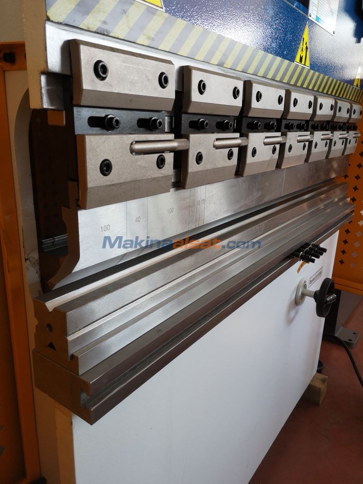 VOUGA MARKA NC CNC HİDROLİK ABKANT PRES Used Press Brakes machine for sale